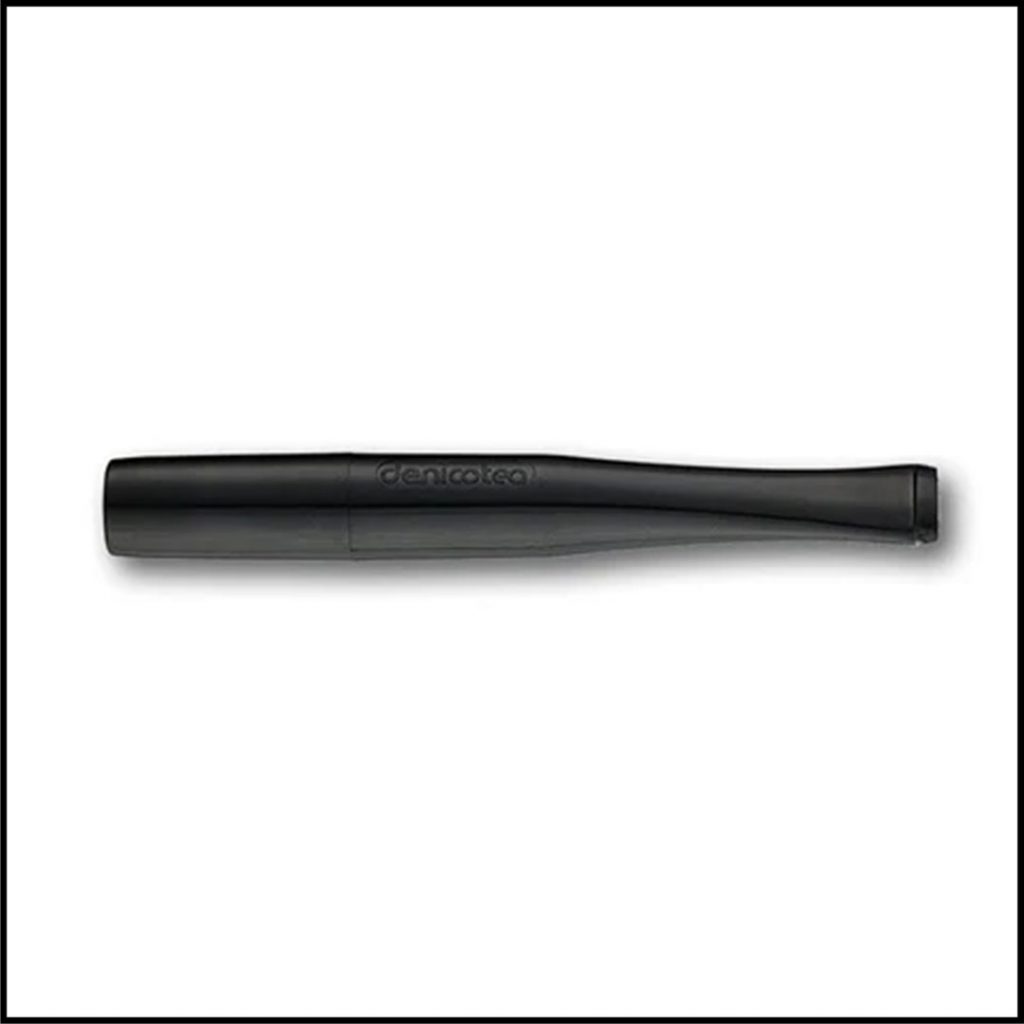 Denicotea Black Cigarette Holder with crystal filters - 1865 Cigars